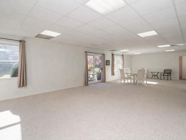 6 Sherwood Ct, Lake In The Hills, IL 60156 | MLS #12637
