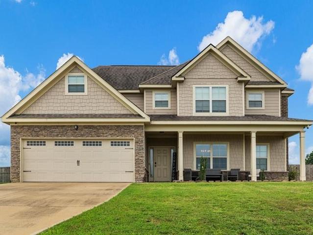6 Shiloh Dr, Fort Mitchell, AL 36869