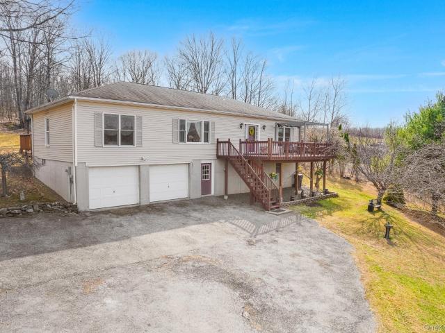 6 Silvestri Pl, Marlboro, NY 12542 | MLS #979257 | Compass