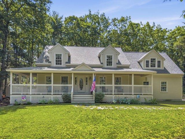 6 Silver Ridge Dr, York, ME 03909