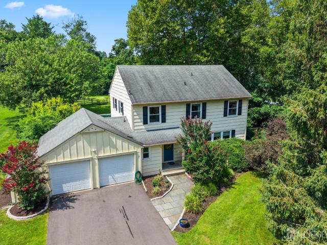 6 Spruce Lane