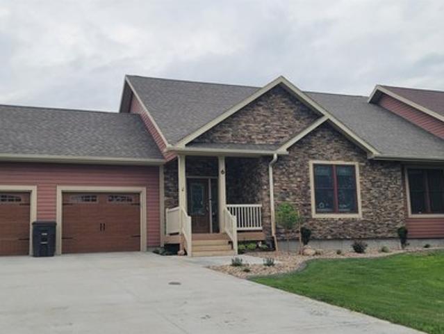 6 Tulleymore Ln, Axtell, NE 68924