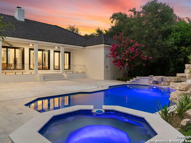 6 Turin Ct