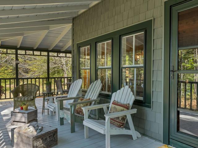 6 Twin Cottage Lane