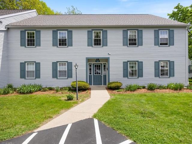 6 Twin Oaks Ter, South Burlington, VT 05403