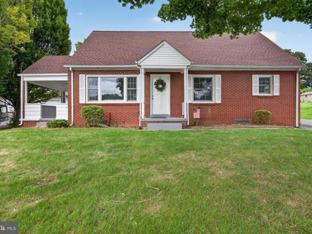 6 Terrace Pl, New Cumberland, PA 17070