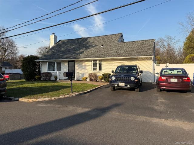 6 Thorney Ave, Huntington Station, NY 11746 | Compass