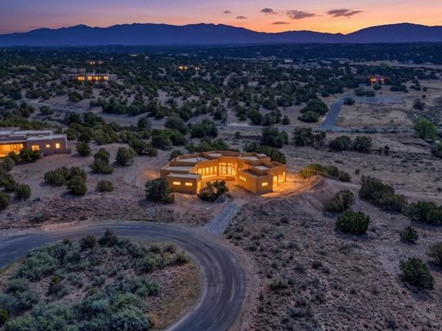 6 Tierra Vistoso, Santa Fe, NM 87506