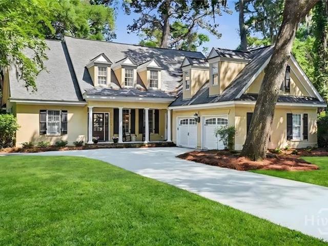 6 Tomochichi Ln, Savannah, GA 31411