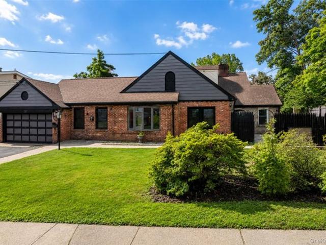 6 Truman Ave, Yonkers, NY 10703