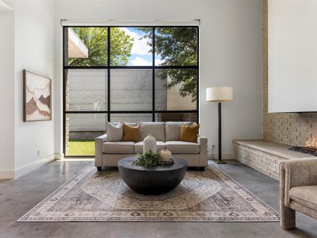 6 Vanguard Way