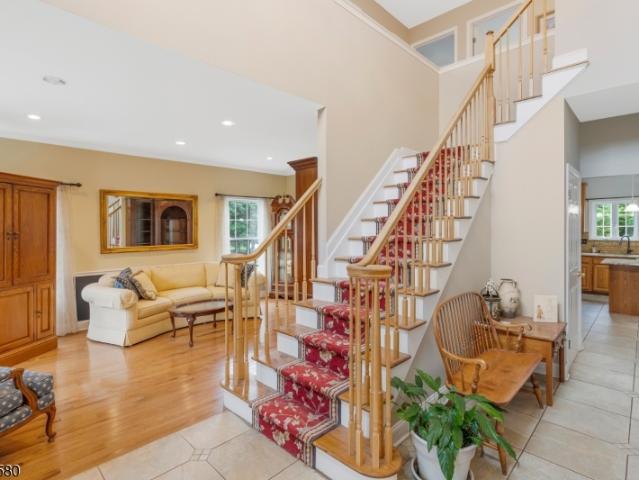 6 Varnon Ct