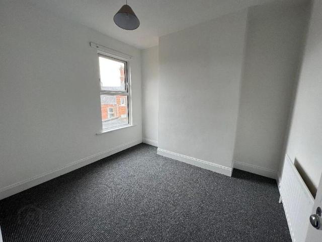 6 Victoria Crescet, Lisburn, BT27 4TF