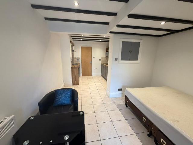 6 Victoria Rd, SO19, Southampton
