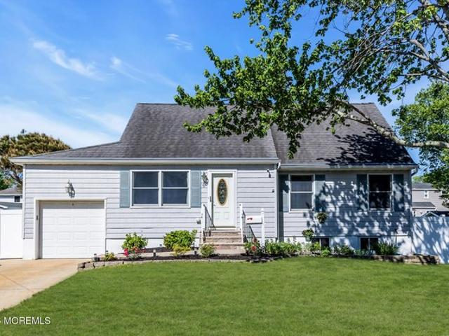 6 Virginia Ave, Hazlet, NJ 07730