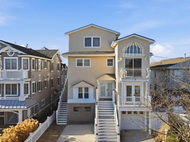 6 W 8th St Unit 1, Ocean City, NJ 08226
