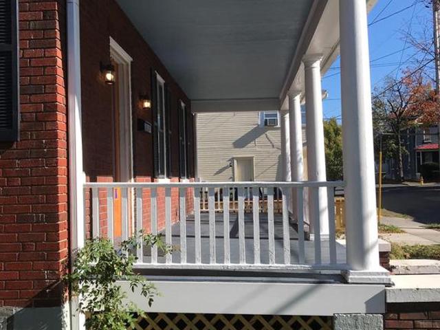 6 W Cecil Street