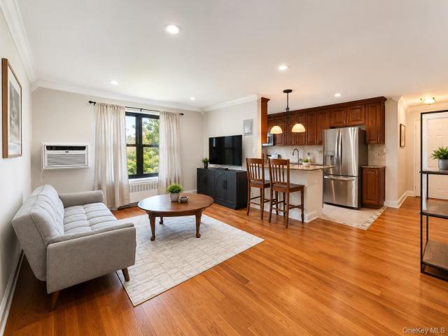 6 W Mill Drive 3B