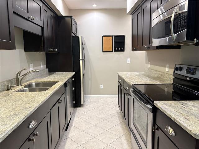 6 Walnut Street # 2