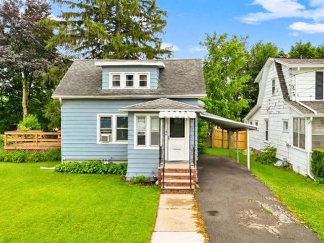 6 Waldorf St, Binghamton, NY 13904