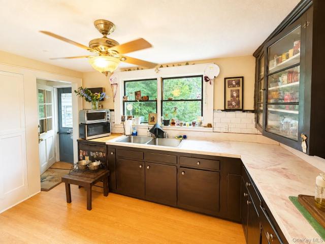 6 Waldron Terrace