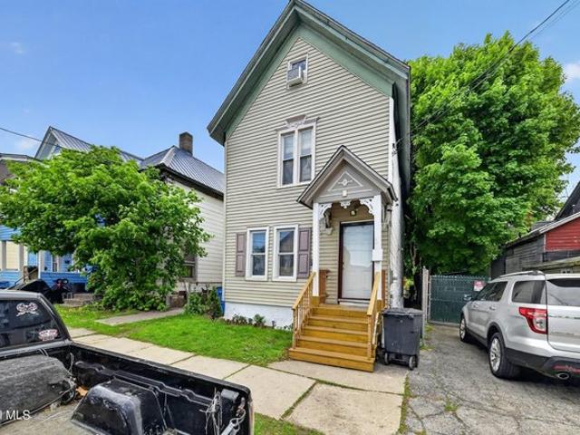 6 Water St, Amsterdam, NY 12095