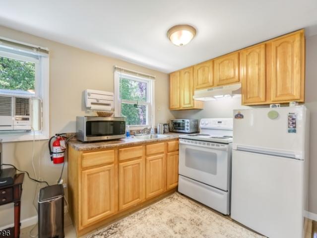 6 Waughaw Rd