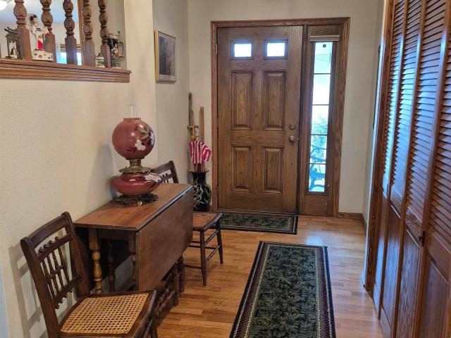 6 Weaver Dr