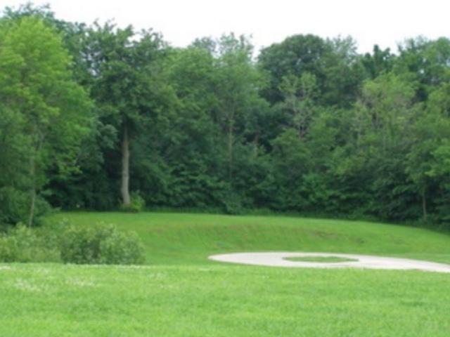6 Wedgewood Dr, Monmouth, IL 61462