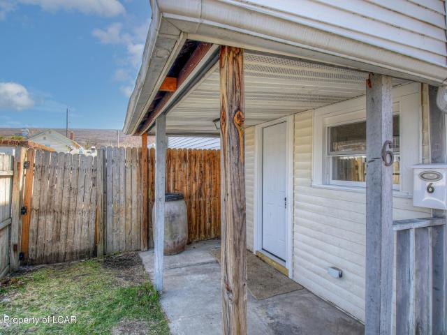 6 Welles Avenue