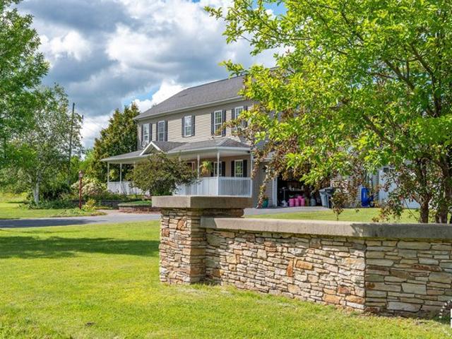 6 Wheat Dr, Morrisonville, NY 12962