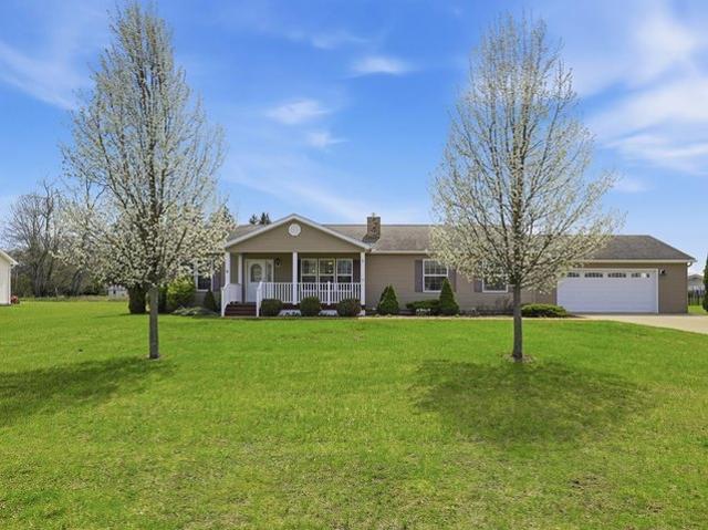 6 Wilcox Estates Dr, Waverly, NY 14892