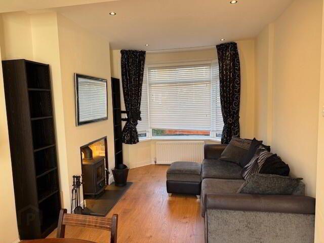 6 Willesden Park, Belfast, BT9 5GX
