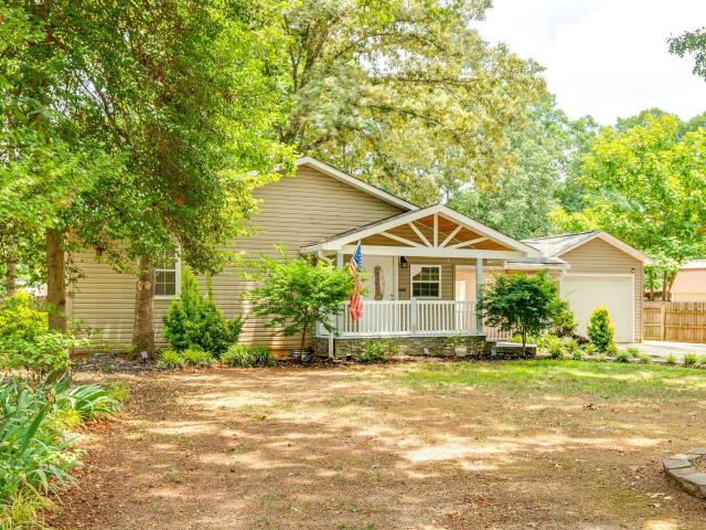 6 Woodharbor Drive