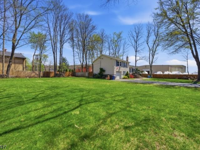 6 Woodport Ave