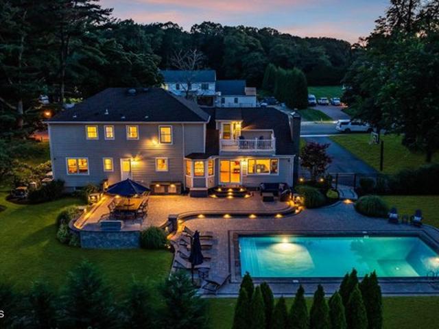 6 Woods Rd, West Long Branch, NJ 07764