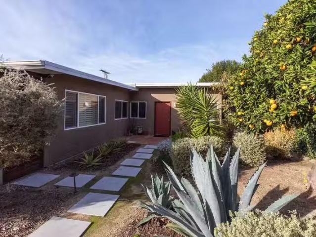 $6,000 Furnished 3 Bedroom 1 Bathroom House In Encinitas / O.