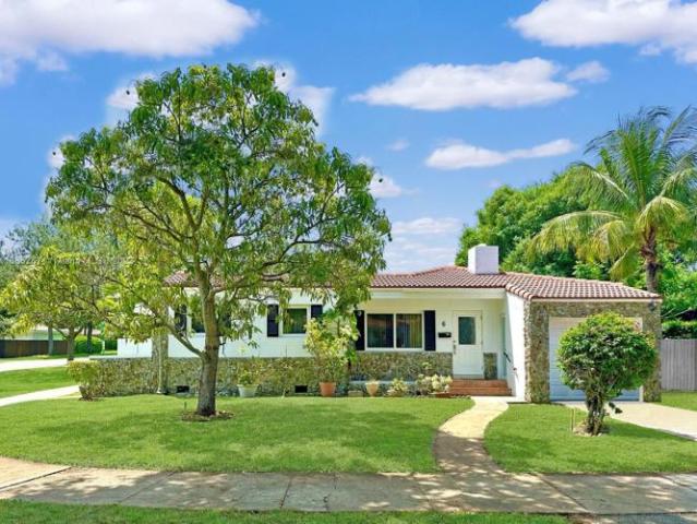 6 106th St NW, Miami Shores, FL 33150