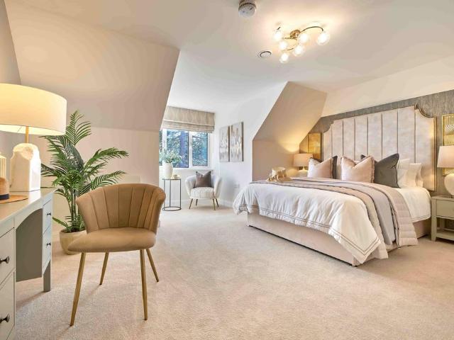 6 12 Woodcote Valley Road, Purley CR8 2 bed retirement property to rent £3,375 pcm £779 pw