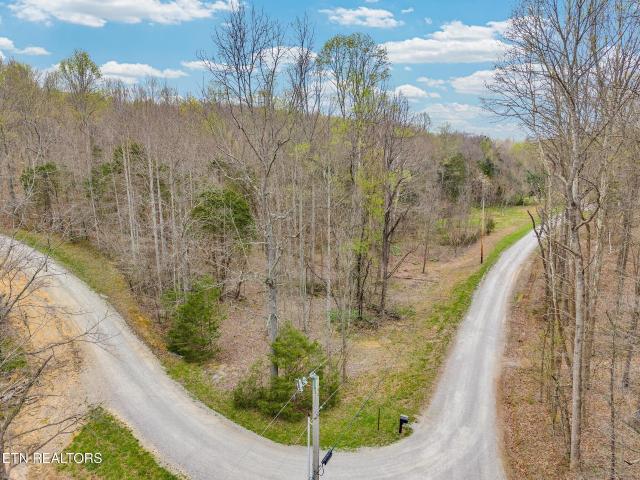 6.12AC Cave Valley Rd