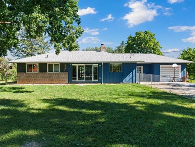 6 12th Ave W, Polson, MT 59860