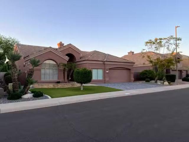 $6,400 5 Bedroom 3 Bathroom House In Scottsdale With Great A.