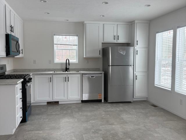 6 421 Norwich Westerly Rd, North Stonington, CT 06359 | MLS #24166 | Compass