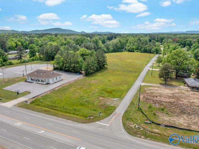 6.4 Acres Highway 77