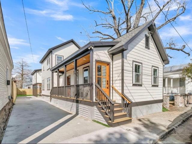 6 6.5 Addison St, Charleston, SC 29403 | MLS #26004 | Compass