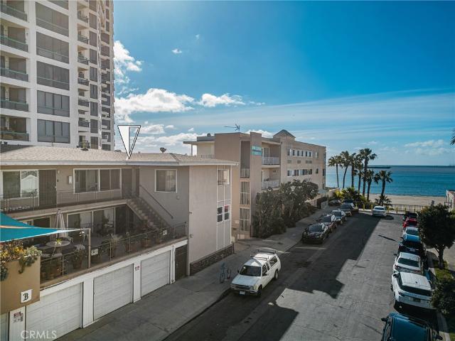 6 7th Pl, Long Beach, CA 90802 | MLS #PW26040 | Compass