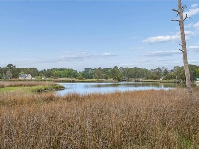 6 7AC Oyster Haven Ln, Hayes, VA 23072