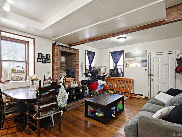6 8 Bell Drive
