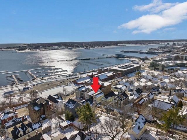 6 8 Saint Lawrence St, Portland, ME 04101