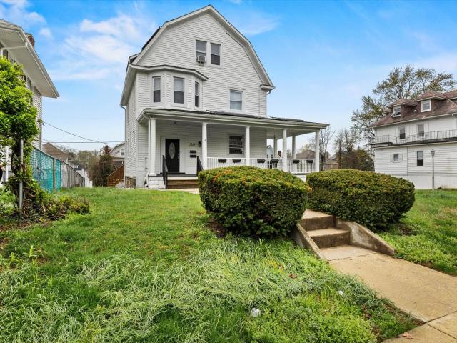 6BR / 5BA Single Family Home | 2,663 Sq Ft | Private Driveway | Deck | $4,200/mo Spacious 6 bedroom, 5 full bathroom single family home offering over 2,600 sq ft of living space in a convenient Baltimore location with excellent access to major commut